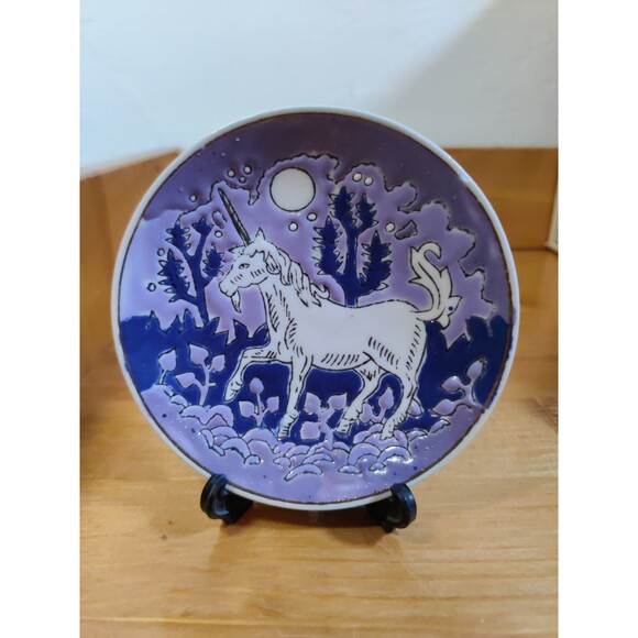 Finger Hut | Accents | Finger Hut Vintage Unicorn Purple Blue White ...